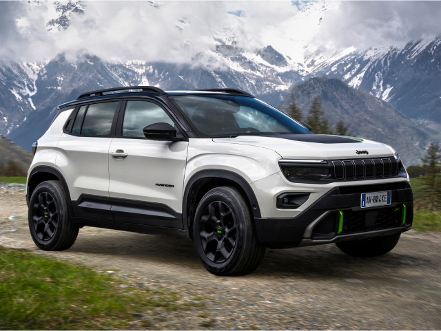 Jeep® Avenger 4xe | 4x4 et hybride | Galerie | Jeep® France