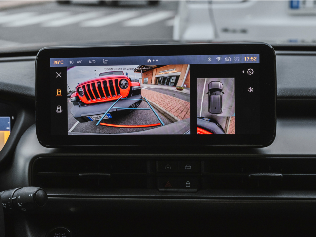 Jeep® Avenger 4xe | 4x4 et hybride | Galerie | Jeep® France