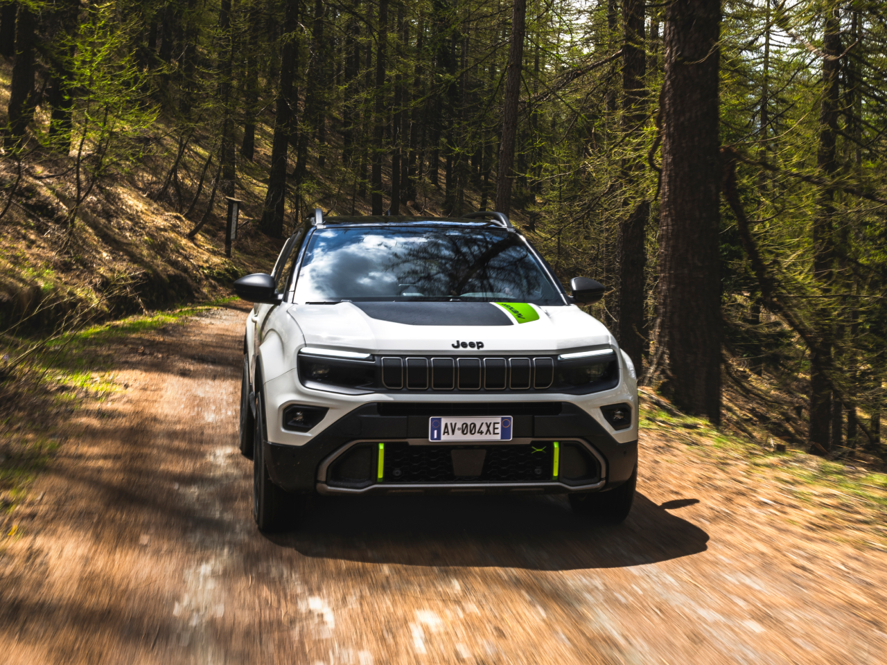 Jeep® Avenger 4xe | 4x4 et hybride | Galerie | Jeep® France